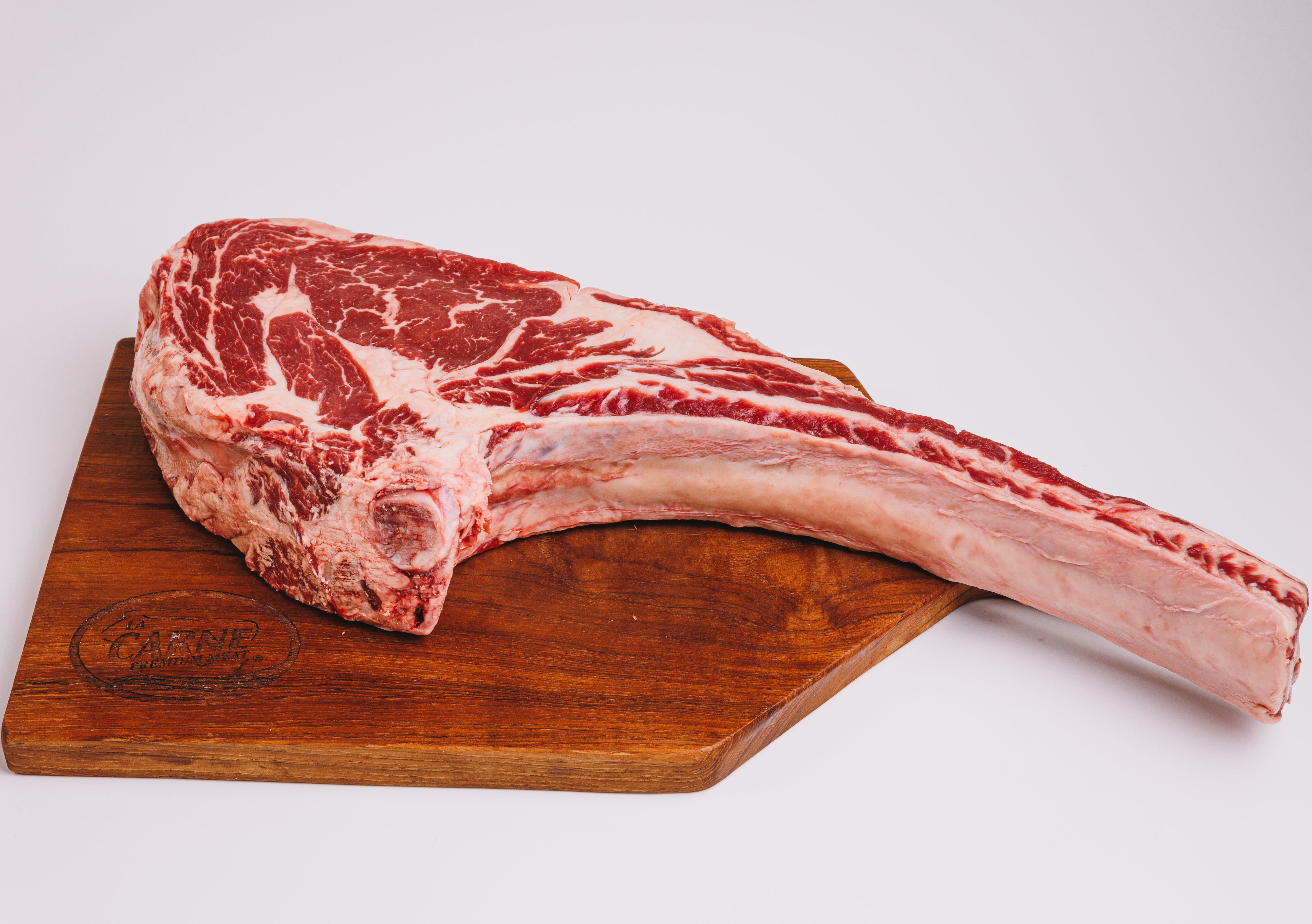 Angus Pure Tomahawk MB2+ – La Carne Premium Meat
